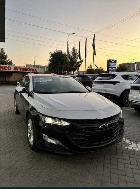AKSYA 15% bosh tolov evziga yillik 12%  Malibu Trekker onix Tahoe