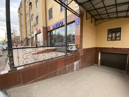 СРОЧНО продаётся цокольный этаж 7 этажного  дома.