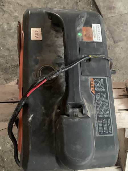 Generator yangide