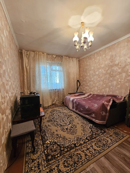 Буюк ипак йули 2/3/5 Кирпич 42 м2 С ремонтом !