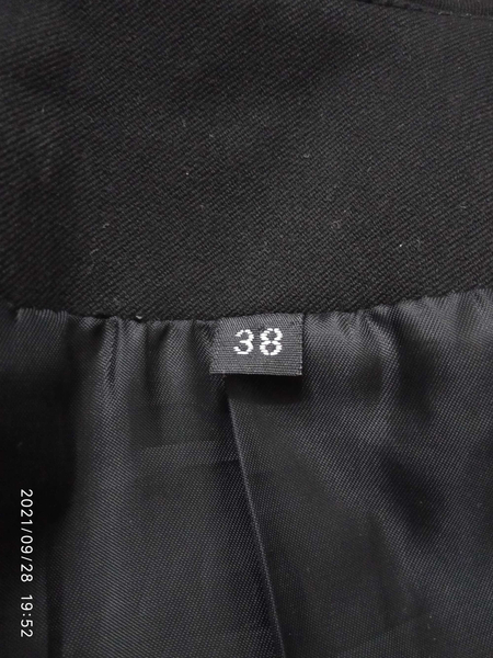 Черный пиджак, размер 38.