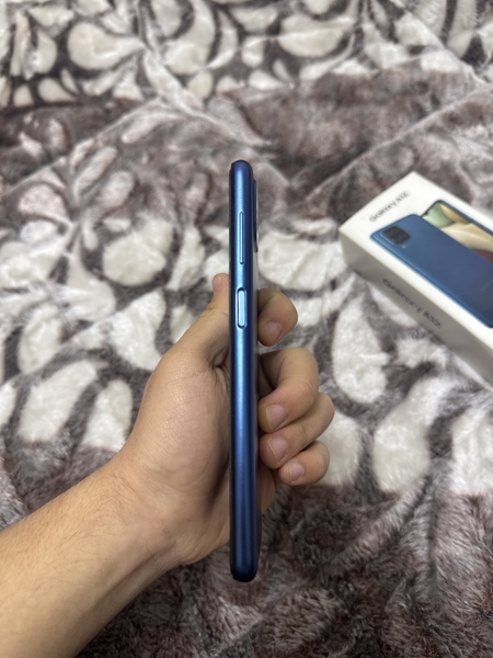 Samsung Galaxy A12 с гарантией