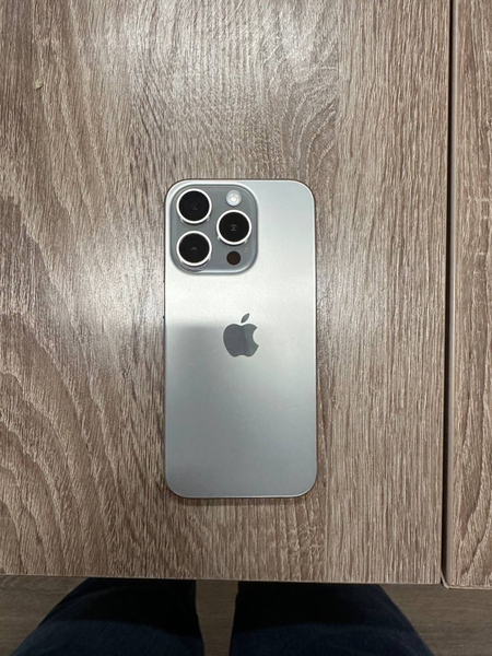 Продам свой Iphone 15 pro
