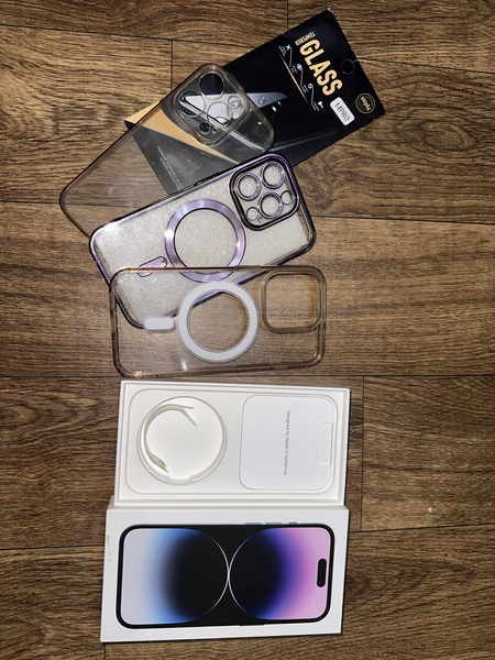 Iphone  14 pro (LLA 128 gb коробка документ)