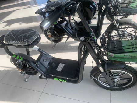 volto MOTOR  scuteer max speed 35km/h 60 km ni bosib ota oladi bitta