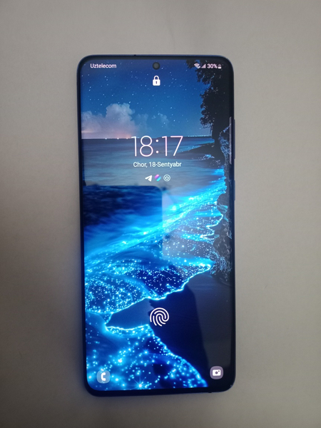 Samsung Galaxy S 20 plus 5G  12+8 gb/ 256 gb