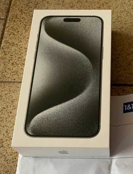 Iphone 15 pro max 256gb. Natural titanium12