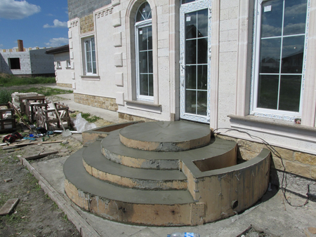 Beton zinalar hizmati. Mehnat haqqi 800 mindan boshlab.