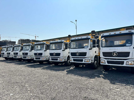 Манипулятор Shacman, кран XCMG 12 тонн, в наличии Ташкенте
