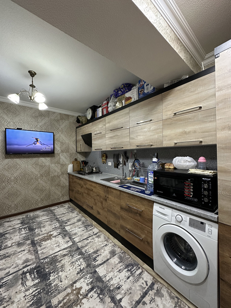 Продается квартира 68 кв / м, Фрунзе (Истиклол ресторан)