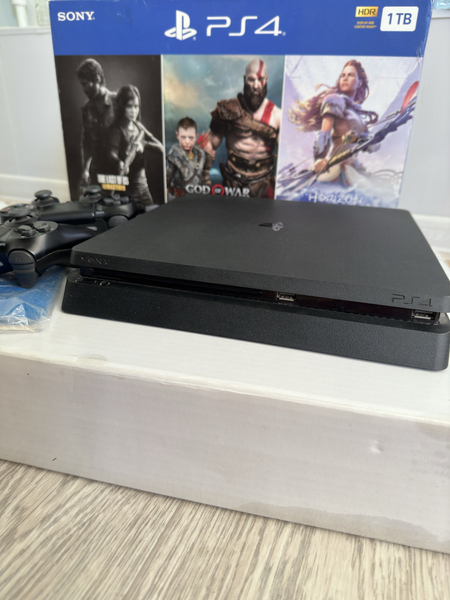 ps4 1 trb playstation 4 slim srochno sotiladi