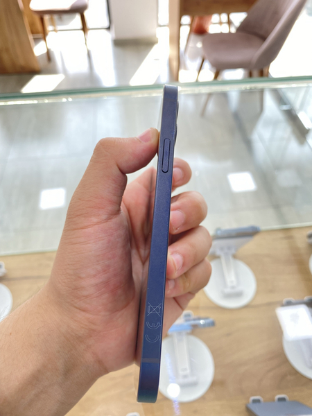 Rassrochka! Iphone 12 64gb  90% ideal Apple Expert