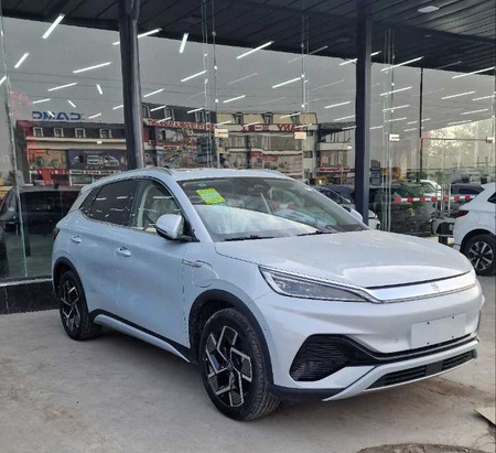 27 800 BYD Yuan Plus наличида таййор