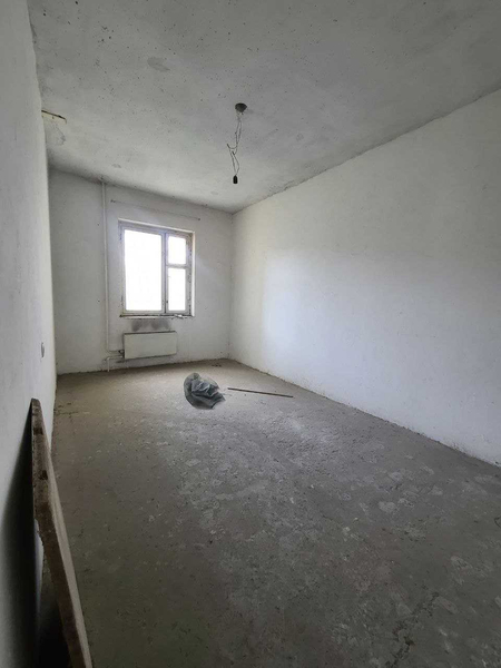 (К122040) Продается 5-ти комнатная квартира в Мирабадском районе.