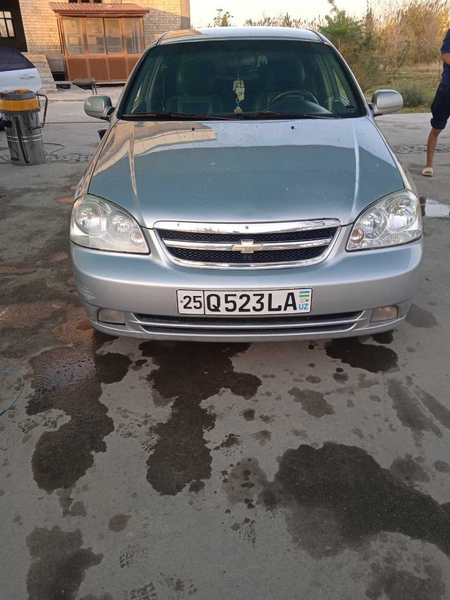 Lasetti 1.8 автомашина сотилади. автомат каробка, Метан ГАЗ ва бензин