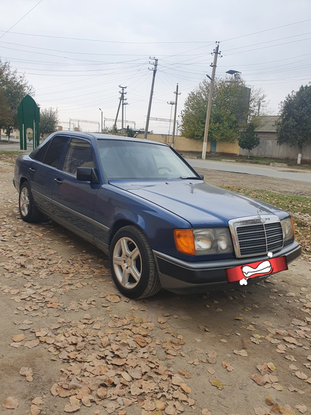 Mercedes-Benz w124