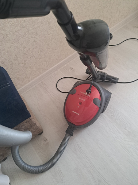 Продаётся пылесос