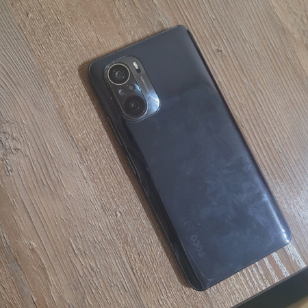 Poco f3 bez kar dok 6/128