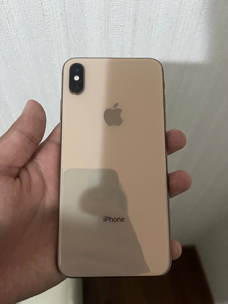 Iphone xs max  yaxshi xolatda