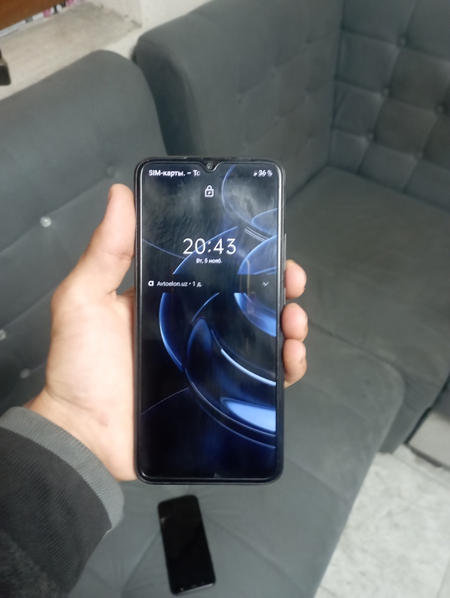 relmi tiniq holati aybi yoq mazaqilip ishlatadi ogan odam 64:4 gb naht