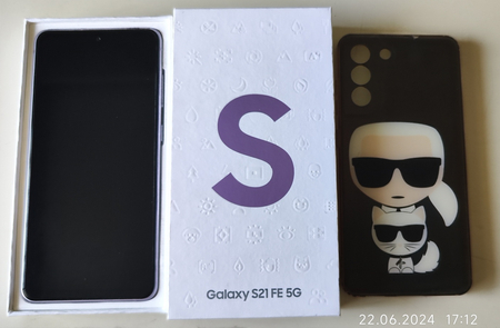 Продам телефон Samsung S21 FE 128 GB Lavander