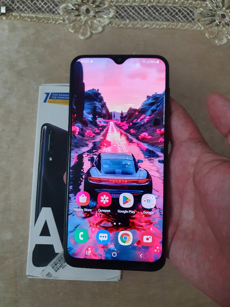 srochna Sotiladi Samsung Galaxy A30s yengi madel  Karobka dakument Bor