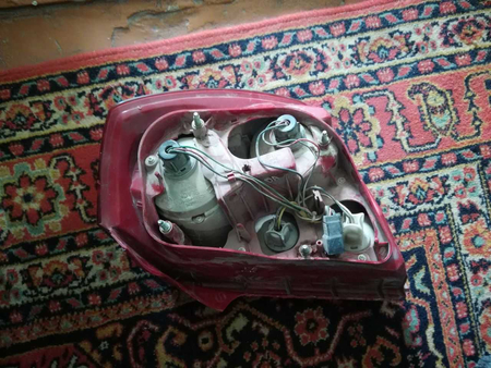 lasetti orqa fara sotiladi