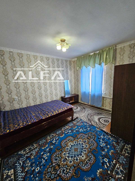 3 xonali 80m² 3-qavat sotiladi.