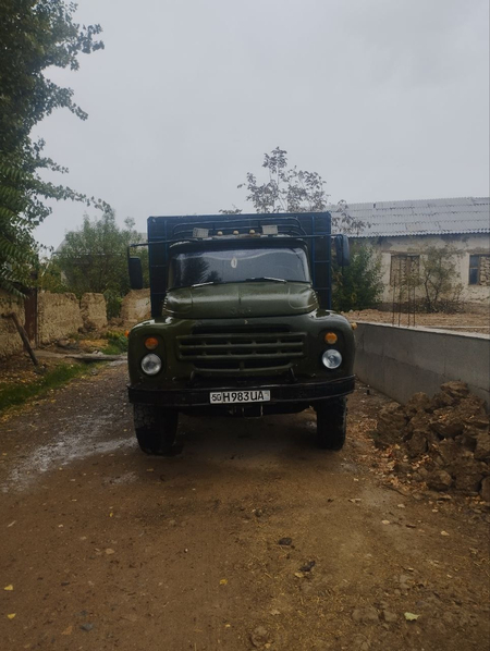 Zil MMZ 554 sotiladi