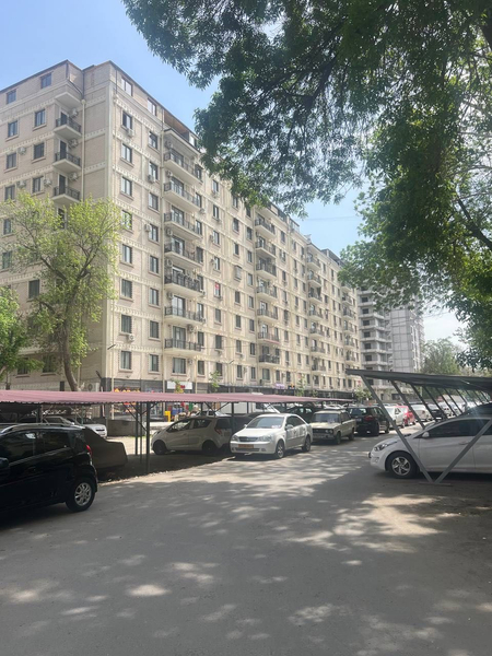 Продается квартира-128 кв/м, “AIRPORT HOUSE”