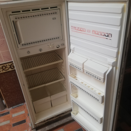 Продается холодильник