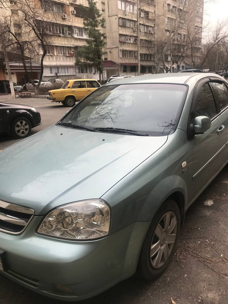 Лассетти сотилади