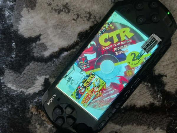 Assalom alekum Psp sotiladi 3000ming model batareyka zaryadka