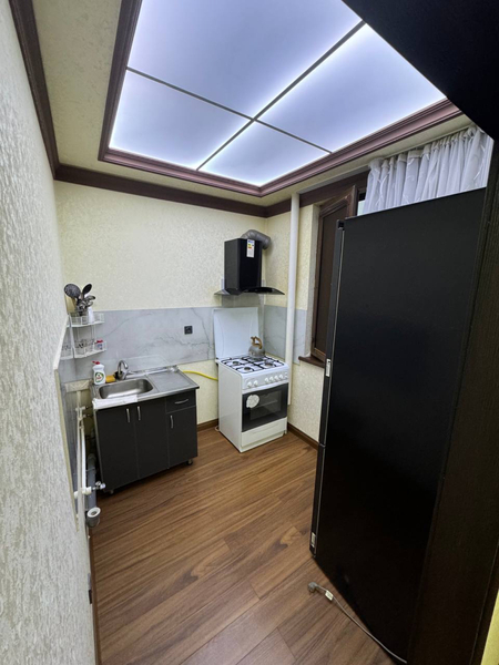 Феруза Продается квартира 1/3/4 балкон 1.5х3 ор-р: Школа 221