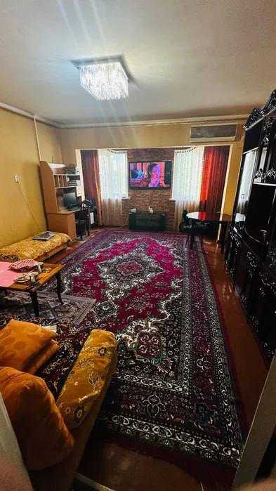 Срочно! На Бобуре - 3х ком, 64 м², С ремонтом + мебель и техника
