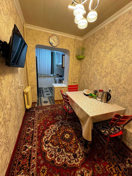 谷 129607 谷 Algaritm 31 kvartalda kvartira sotiladi 3/3/4 70 м²