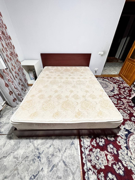 Продам шкаф и двухспальную кровать