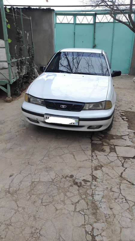 2001 yil moshina Nexia 1