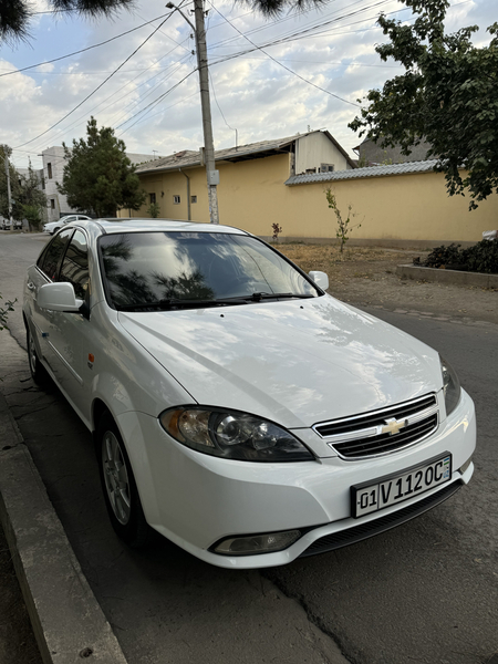 Srochna sotladi areda yoki naht