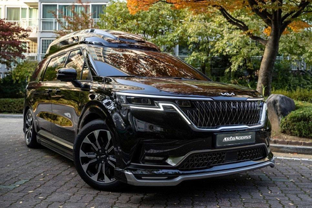 Kia Carnival Hi-Limousine 9 kreslo