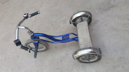 Velosiped.        .
