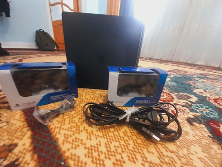 Playstation PS4 slim  850gb