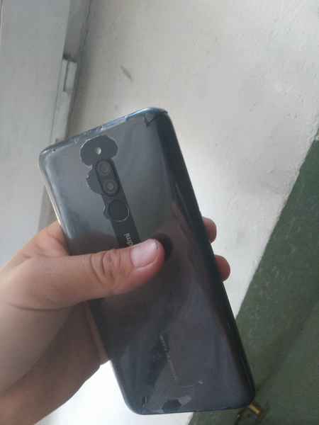 Redmi 8 sotiladi
