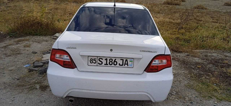 Нексия 2 сотилади