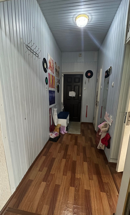 Продаётся 1/2/4 на м-в ТТЗ 4