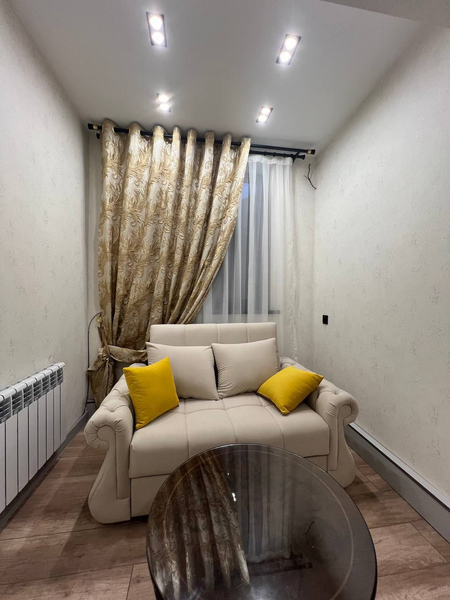 Космонавтов аренда 2в3/1/5 кирпич. Ориентир ЦУМ