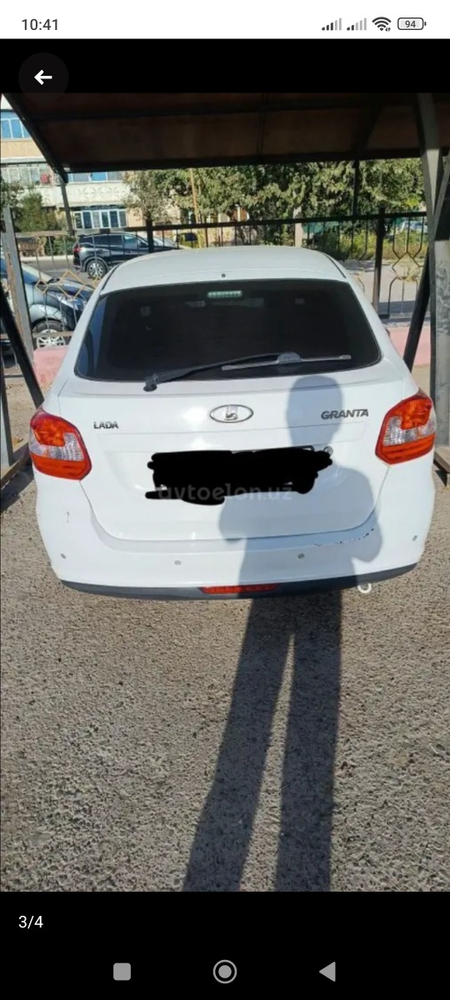 Lada grand liftbek