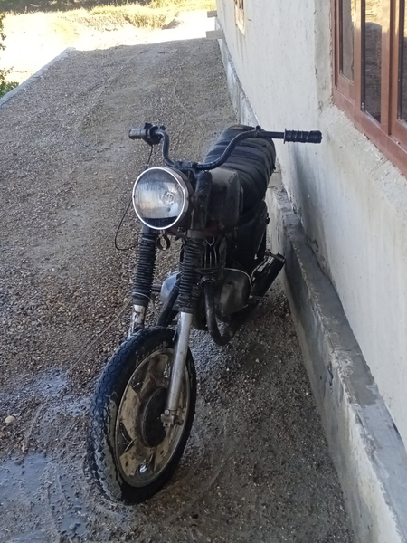 Sotiladi. Yurib turibdi holati yaxshi
