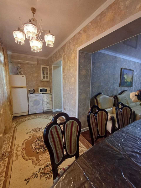 Аренда квартиры на Максим Горький Гост. Саёхат  3Хкомнитная ID:KM342