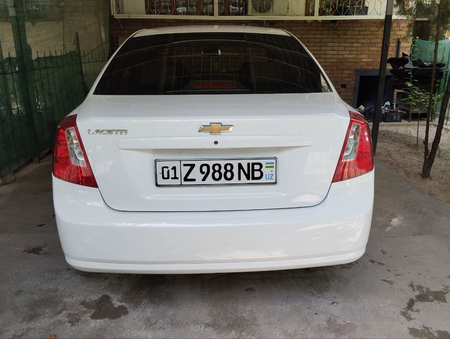 Chevrolet jentra в идеальном состоянии свет белый автомат коробка